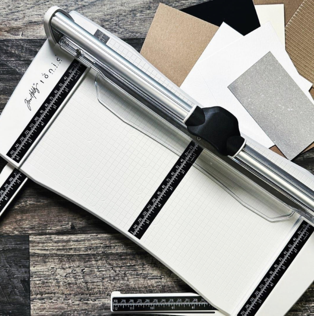 Tim Holtz 12.5” rotary trimmer - Tonic studios – Crazy Cats Mixed Media